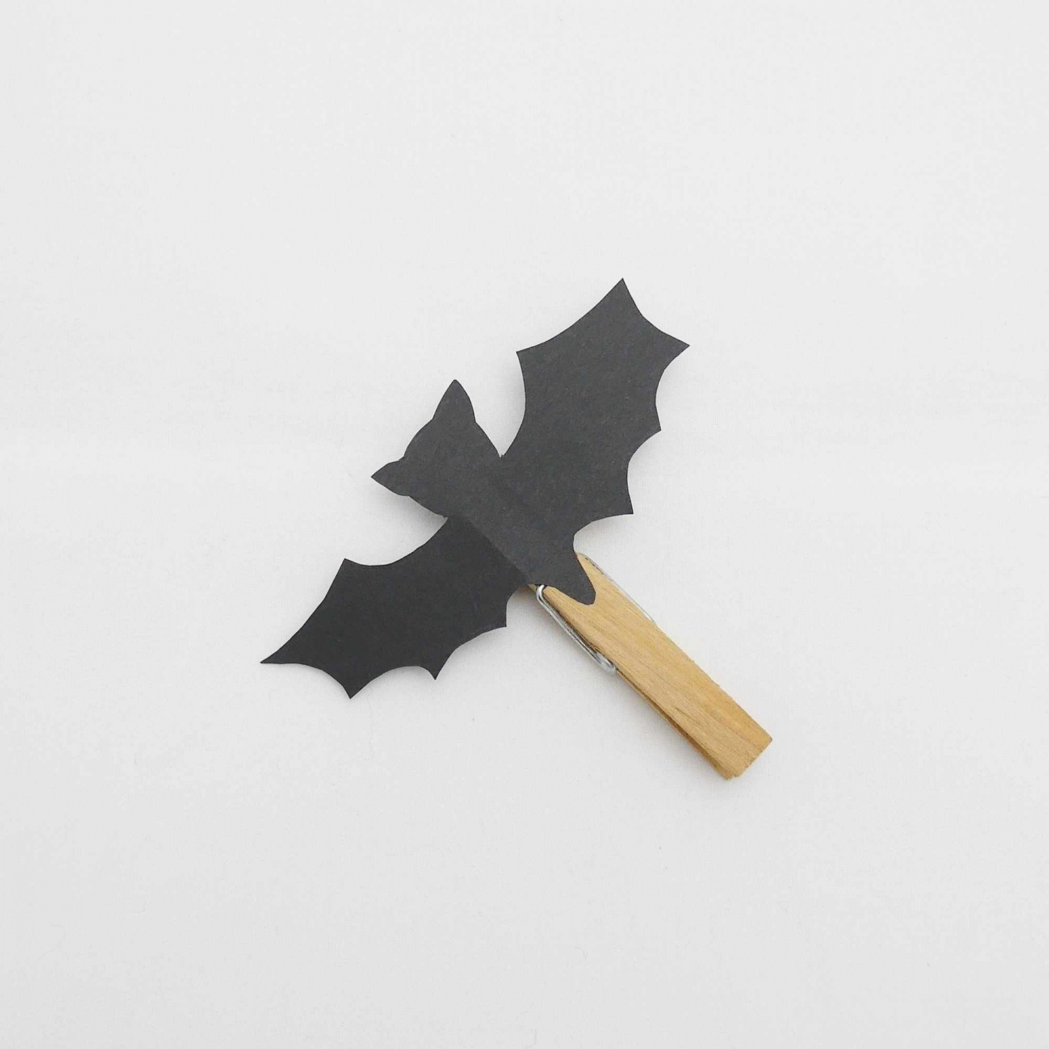 Flatternde Fledermaus basteln • Kreativ Blog - DIY & Gadgets